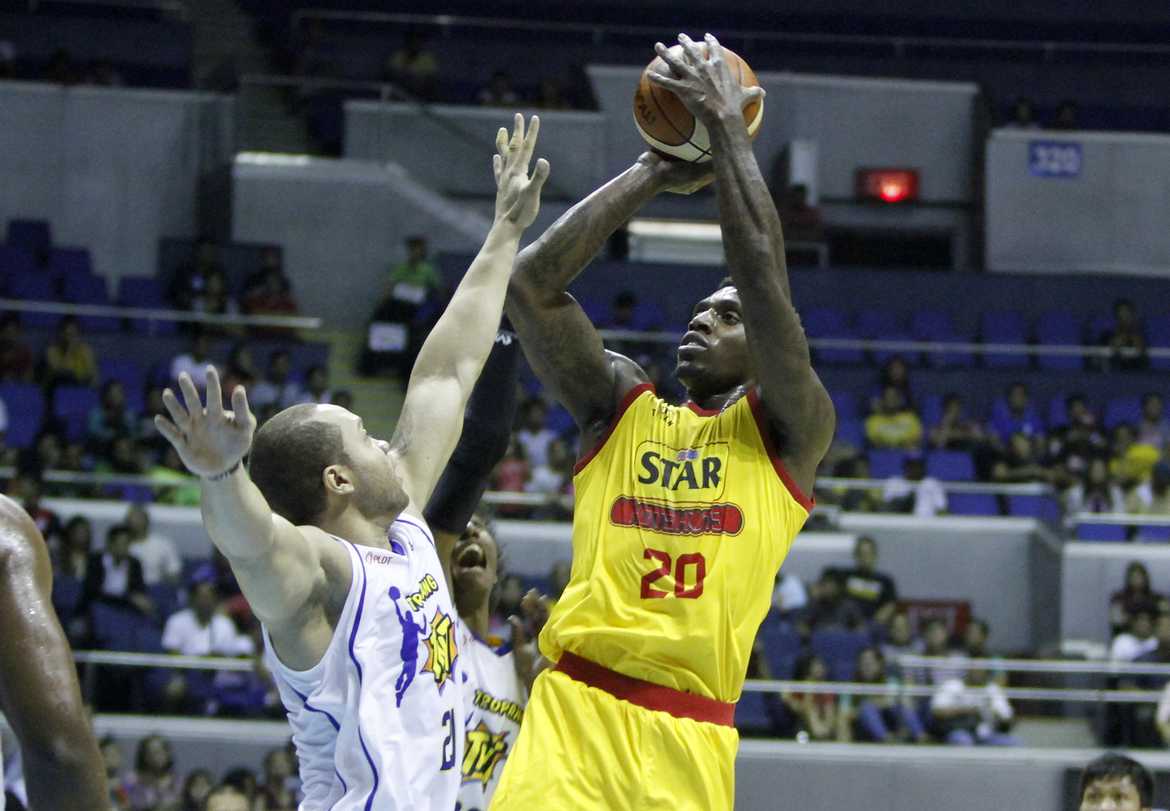 PBA Pass-Through: Ababou's minutes, Romeo hurts calf, Star's new import