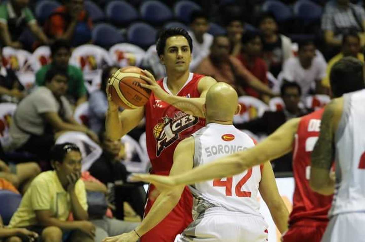 How Alaska's 'We-not-Me' culture saved Josh Vanlandingham's PBA career