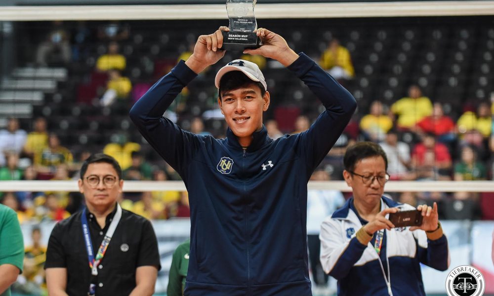 Bryan Bagunas claims UAAP Men's Volleyball MVP trophy
