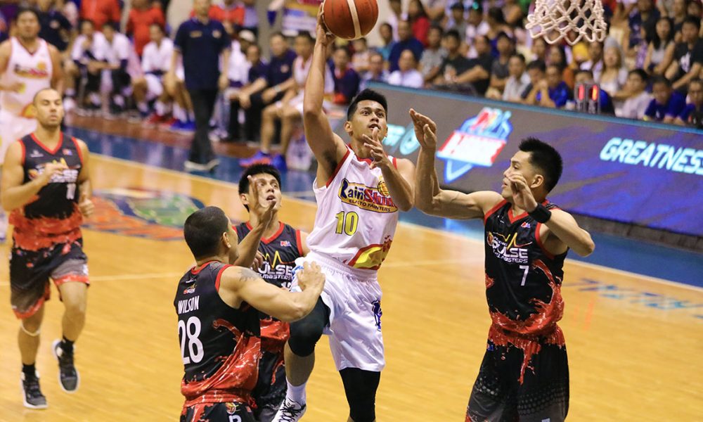 Seeing fellow Nambatac snap out of funk, Javee Mocon does the same