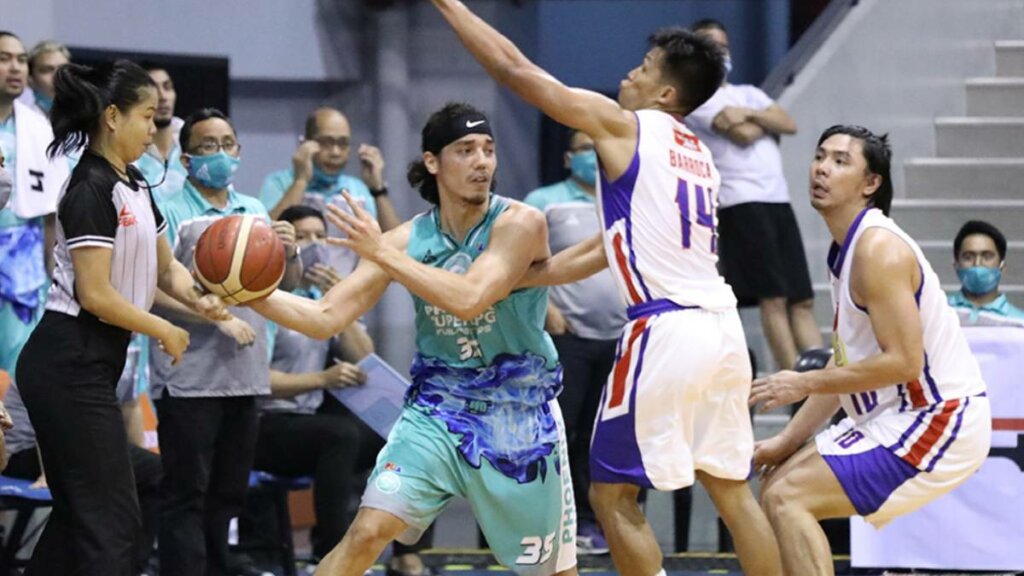 Matthew Wright makes sure to entertain Ulysses victims