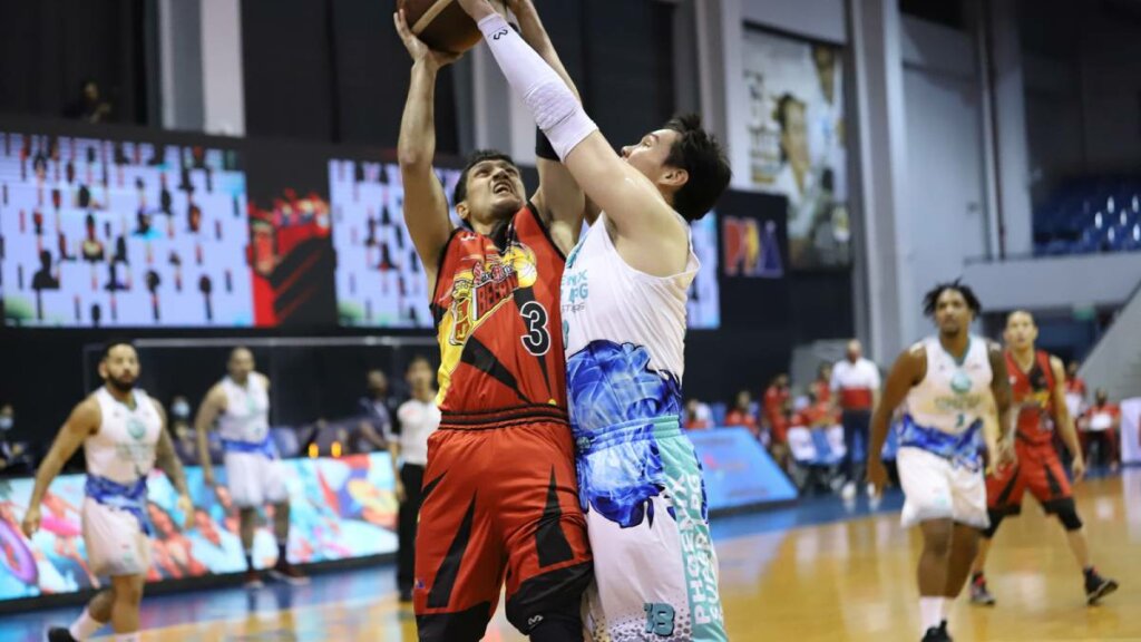 Justin Chua finds redemption with PBA Top D-Fender award