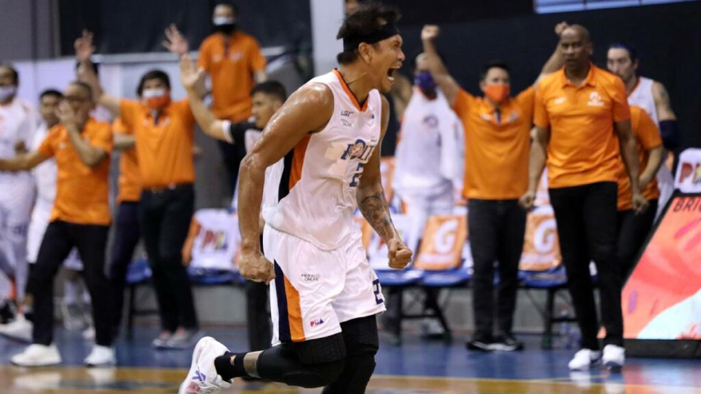 At 42, Reynel Hugnatan willing to give PBA MIP award to young guns