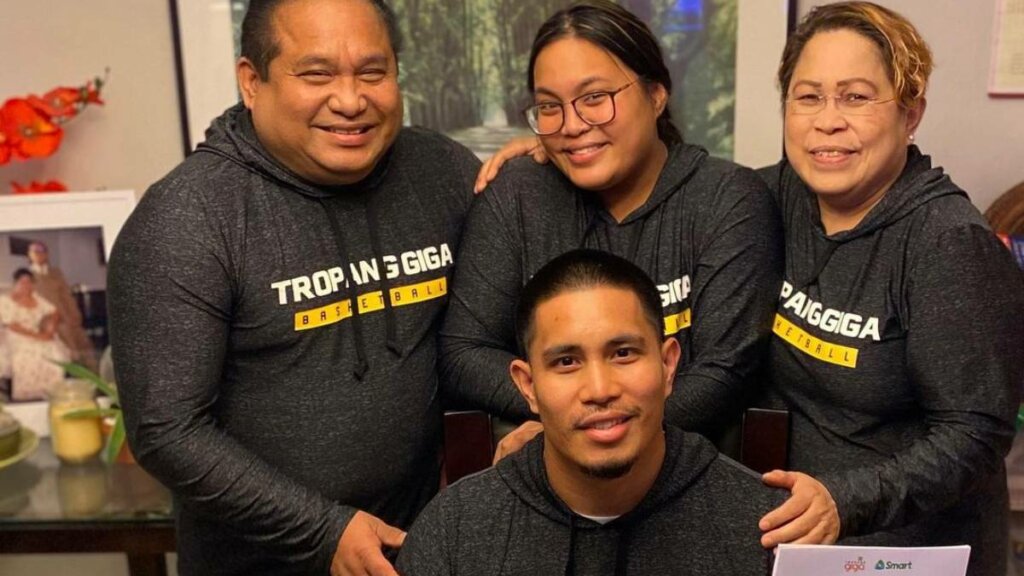 Simon Enciso inks two-year extension with TNT