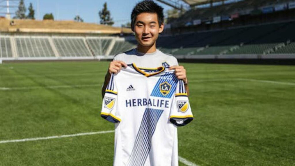 Kaya announces signing of Galaxy Academy standout Ryo Fujii