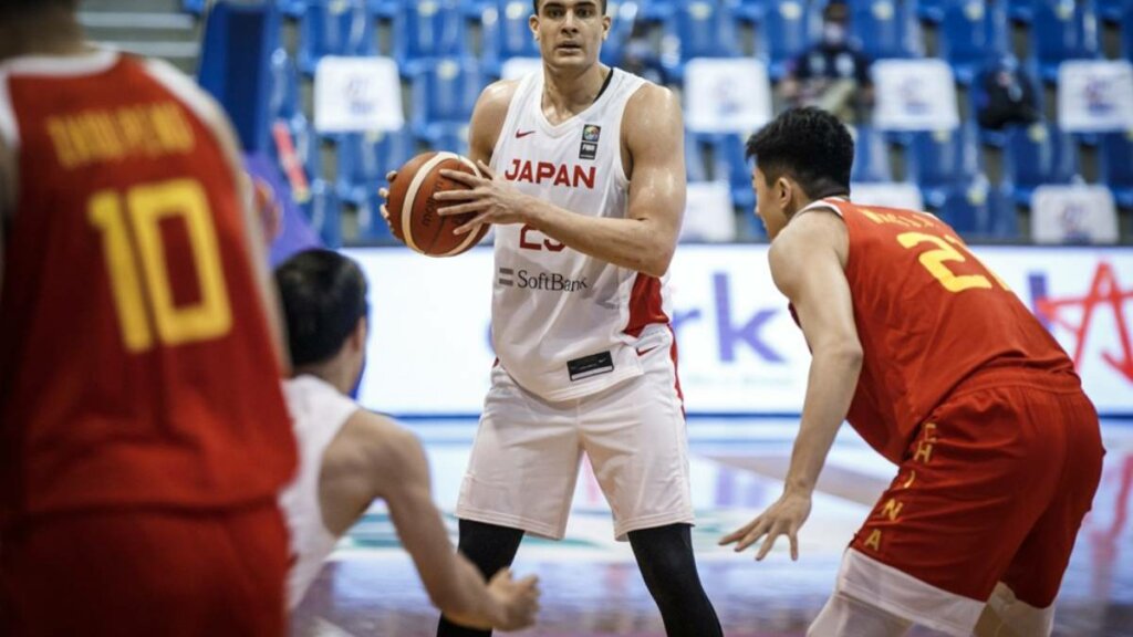 Gavin Edwards rues foul-plagued debut for Japan