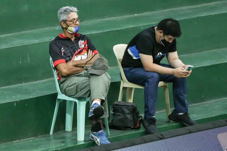 Ponggay Gaston plays inspired volleyball as dad Fritz visits PVL bubble