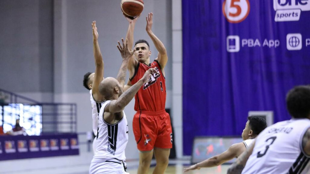 Alaska opens PBA campaign with 26-point rout of Blackwater