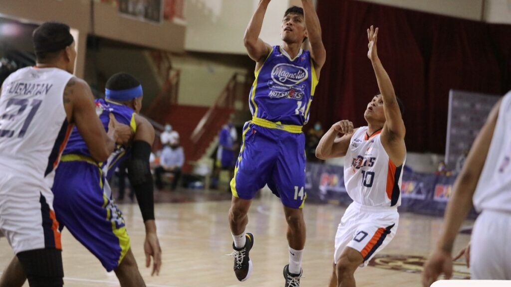 Mark Barroca tries to keep focus as wife Ruselle about to give birth