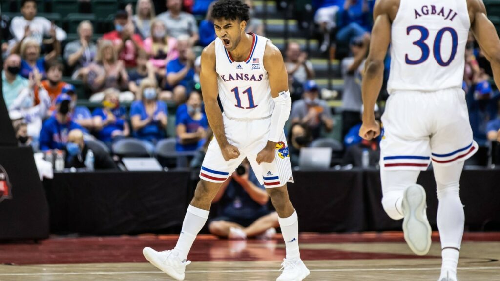 Remy Martin, Kansas dealt heartbreak at the buzzer by Dayton