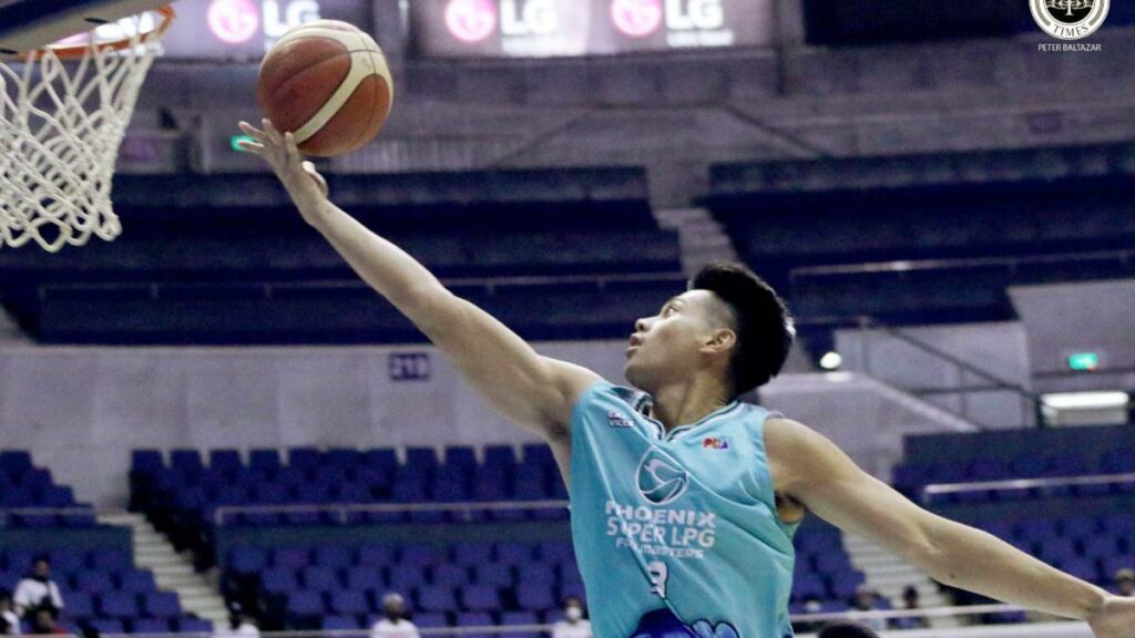 Javee Mocon just glad to be back on the court