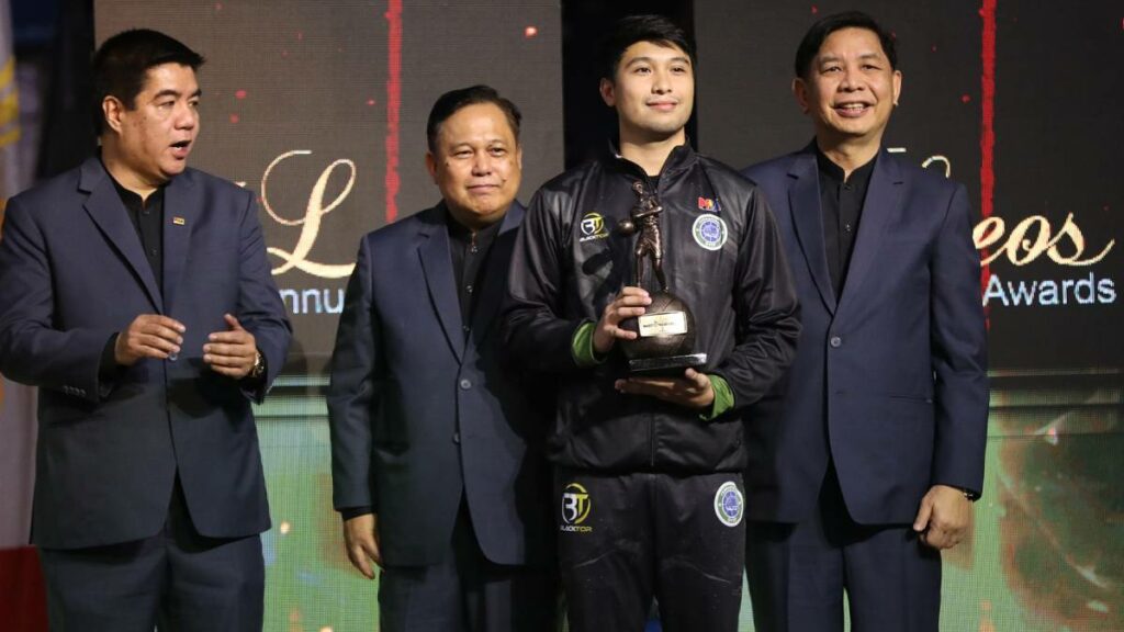 Juami Tiongson dedicates PBA MIP award to mom