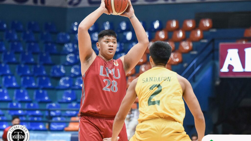 Filoil: Umali, Cunanan shine as Lyceum fends off UST for thrid win