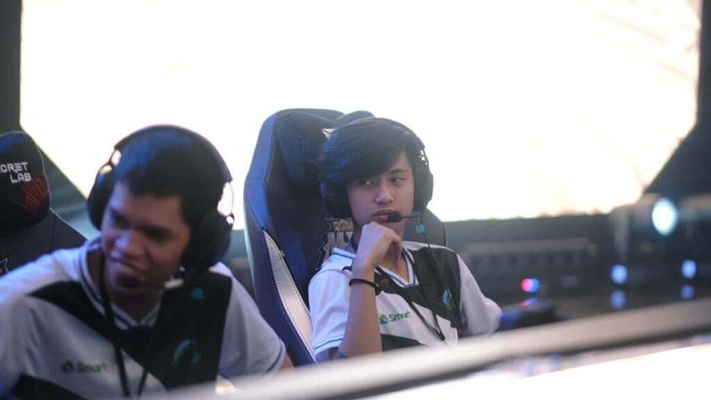 Kelra leaves it all out there for late 'Nanay' Viring