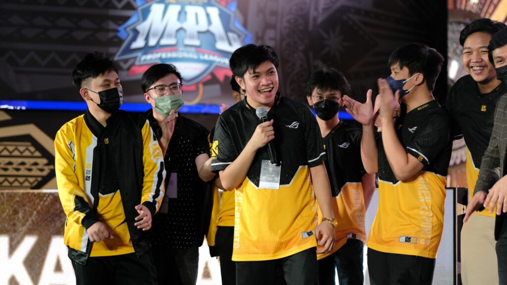 Pheww repays coaching staff's trust by leading Bren to playoffs