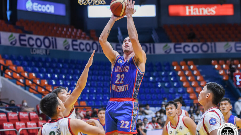 NCAA 98: Arellano ends Letran's 14-game winning streak