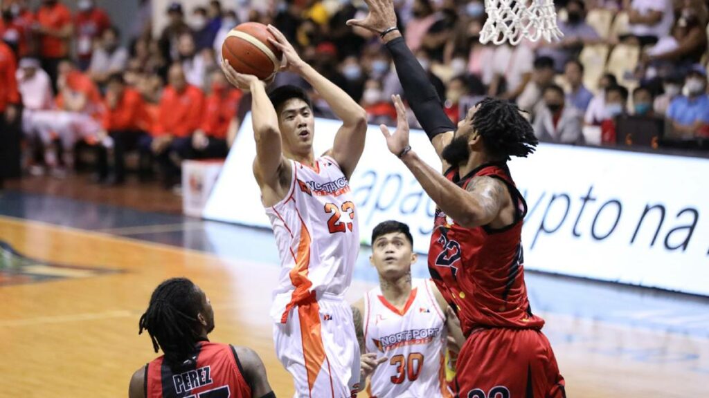 PBA: SMB hands Will Navarro rude welcome for first win streak