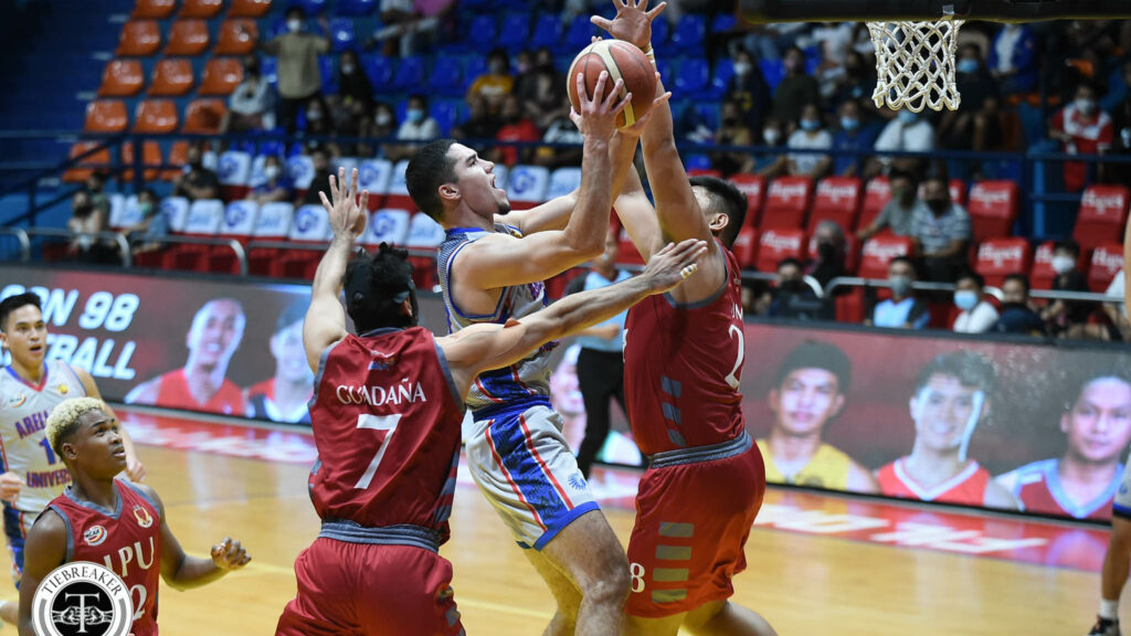NCAA 98: Flores double-double powers Arellano to upset win over Lyceum