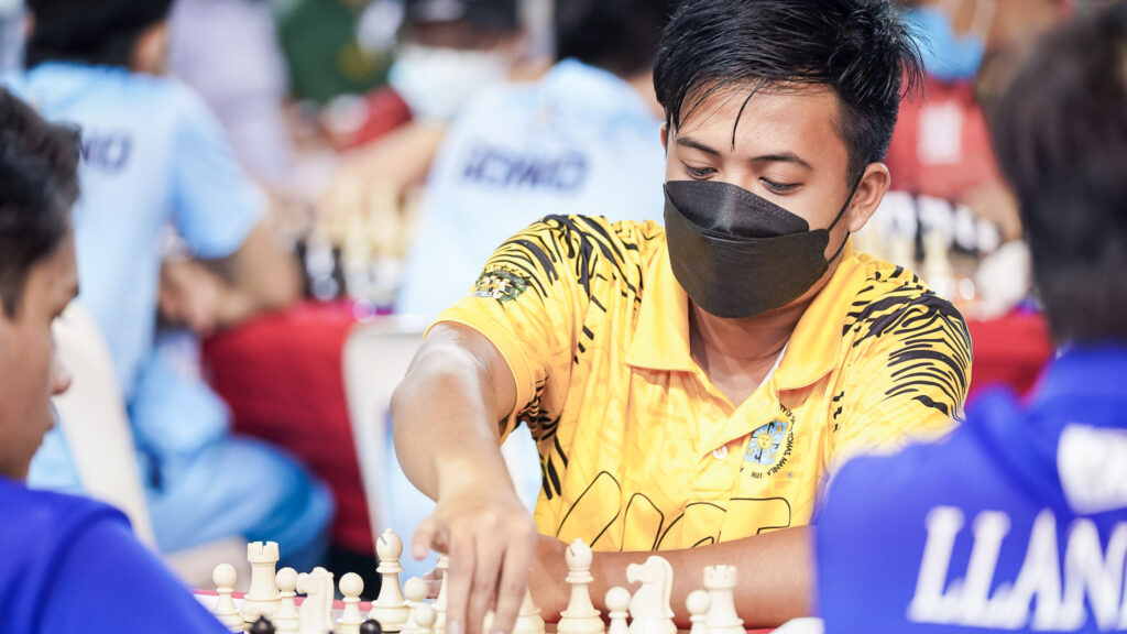 UAAP 85 MCH: Vinluan sets tone vs La Salle as UST remains undefeated ...