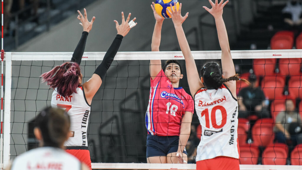 PVL: Creamline bucks Valdez injury, takes bronze