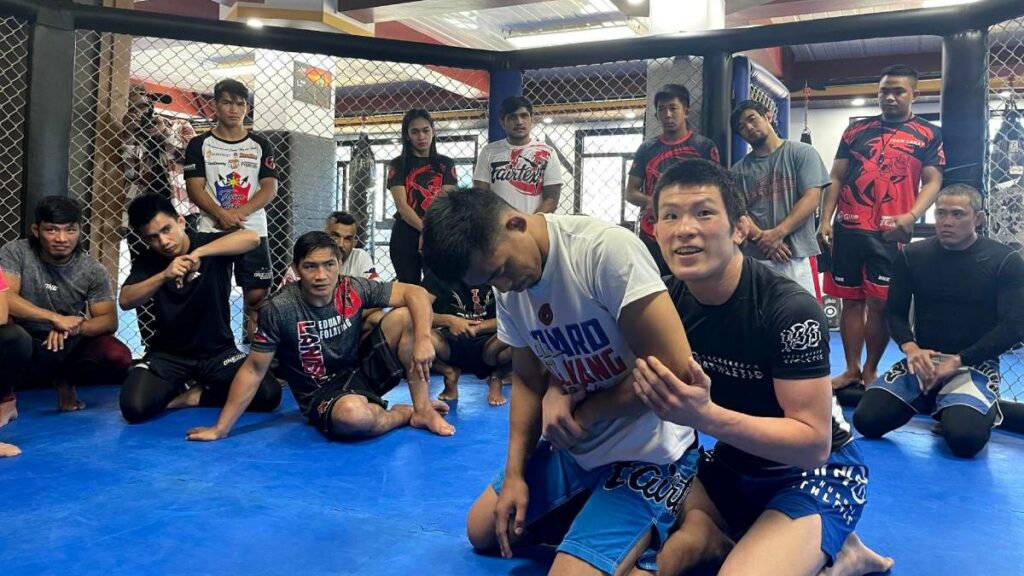 Shinya Aoki trains with Team Lakay in Baguio