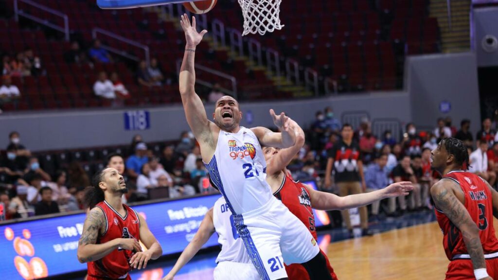 Kelly Williams honored to still make Gilas pool at 41