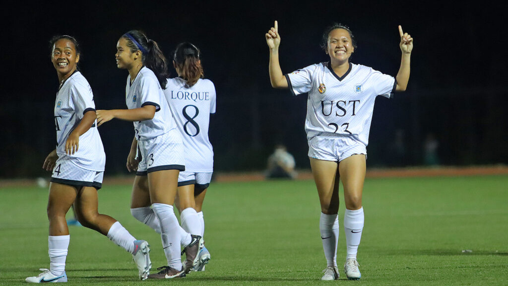 Like her brother Karl, Nathalie Absalon dedicates goal, season to Kuya ...