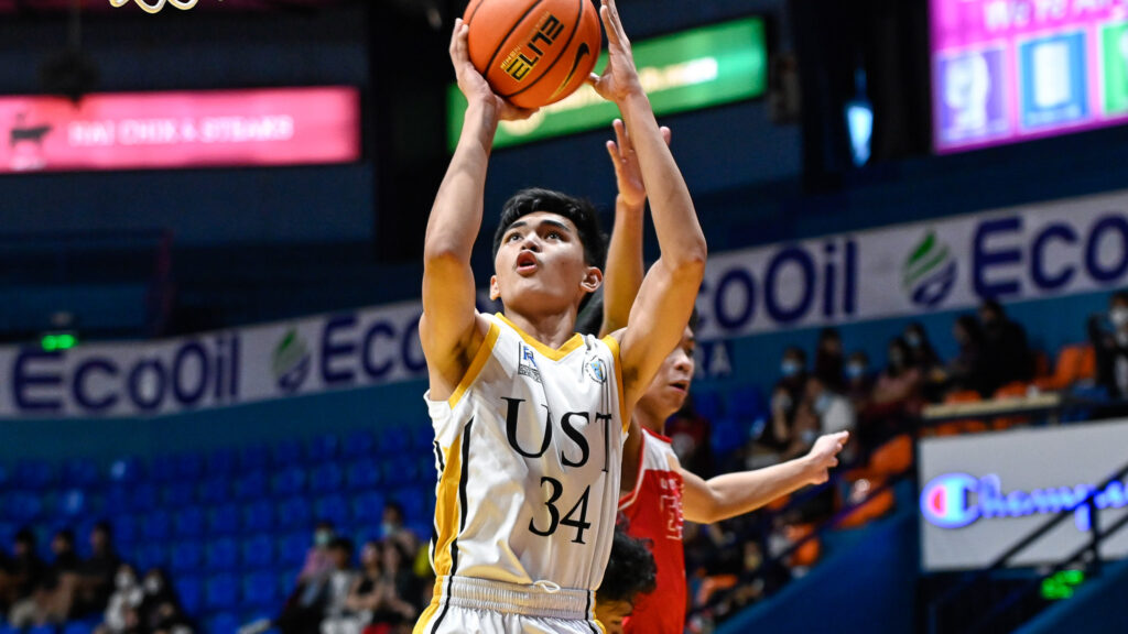 UAAP 85 BBB: Charles Estaban steps up, tows UST past UE for solo fourth