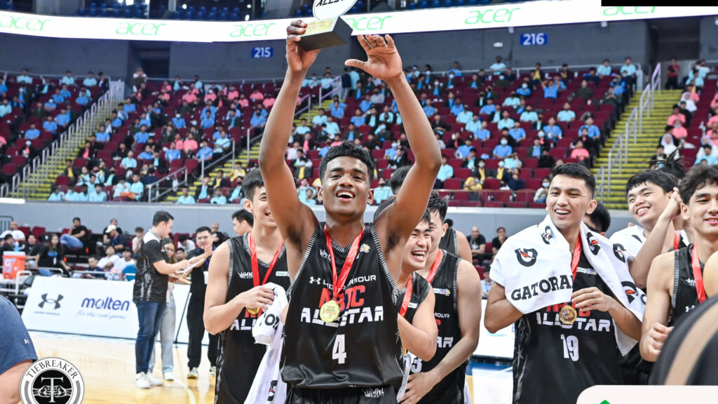 SJ Moore glad to prove that he is one of the best HS prospects