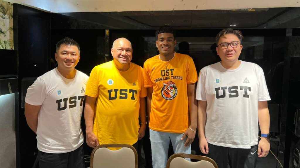SJ Moore takes high-flying act to UST
