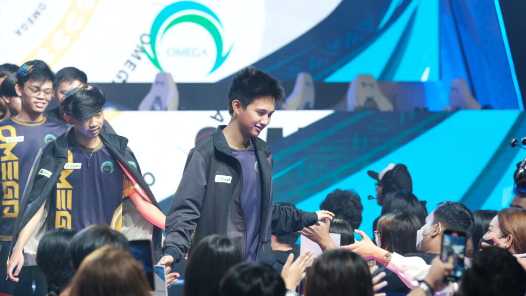 Is jungler Kelra here to stay? Coach E2max clarifies