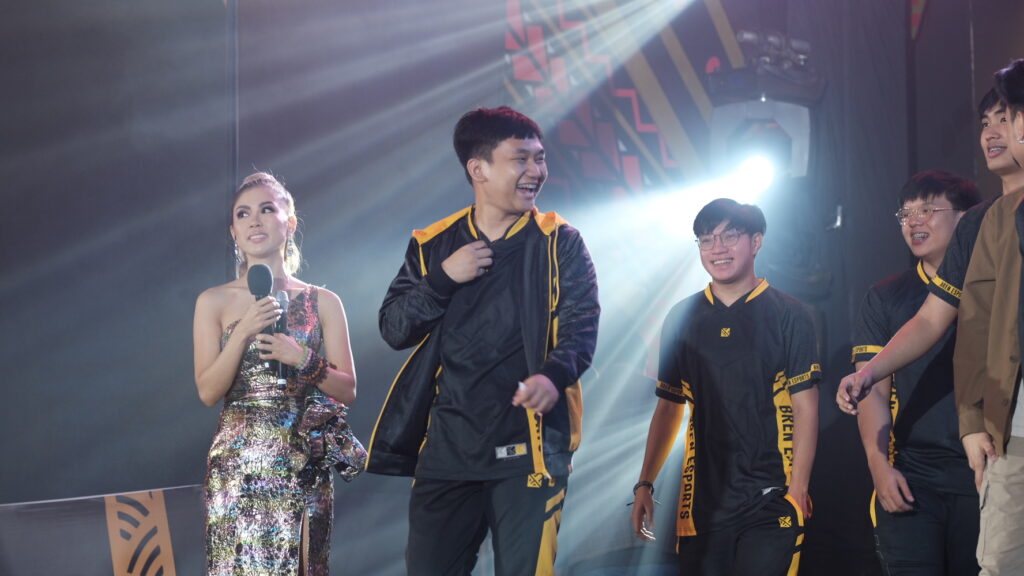 Owgwen crowned MPL PH 11 MVP