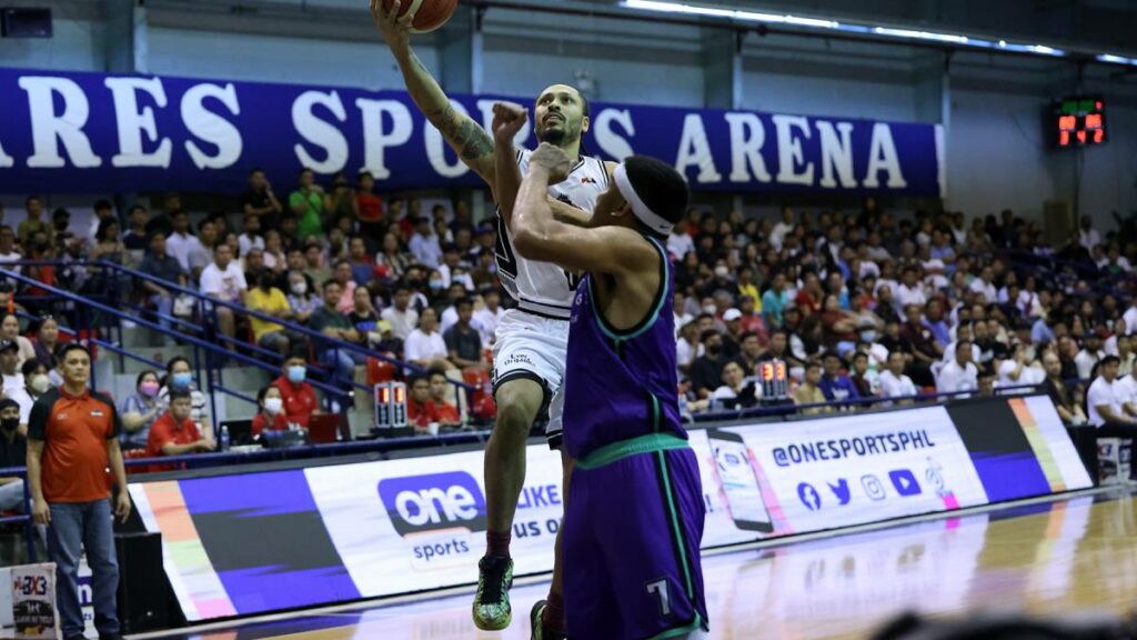 PBA: McCarthy catches fire as Blackwater continues Converge woes