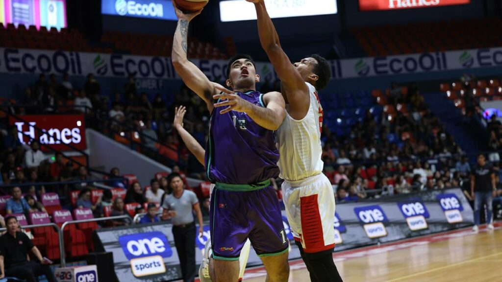 PBA: Arana drops 30-15, powers Converge's 28-point decimation of Ginebra