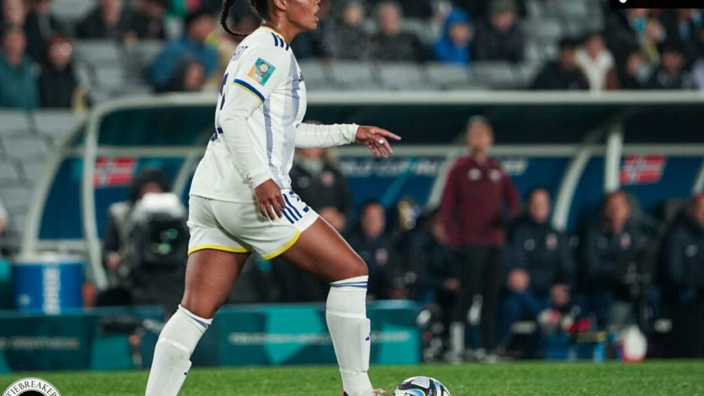 Jess Cowart signs with A-League's Perth