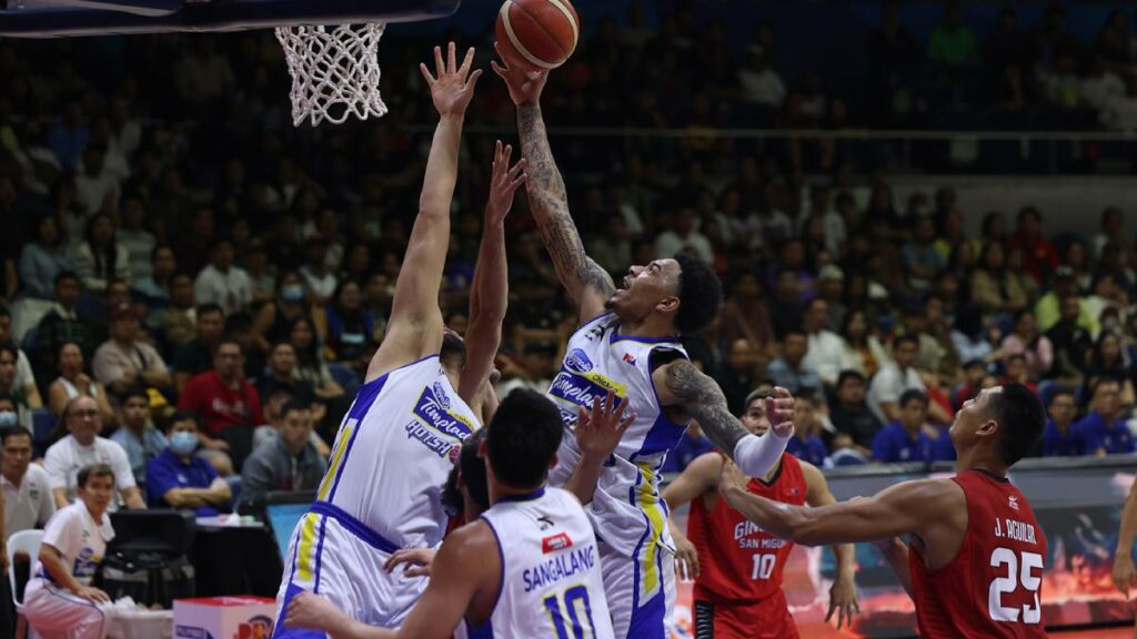 Victolero's halftime rage fires up Tyler Bey