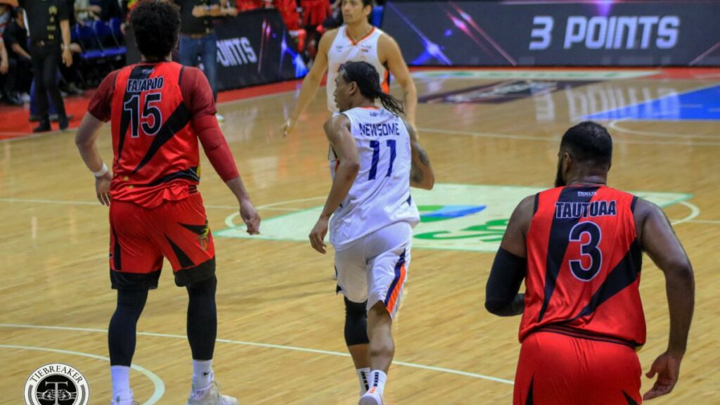 Chris Newsome the hero as Meralco edges San Miguel to take PBA Finals lead