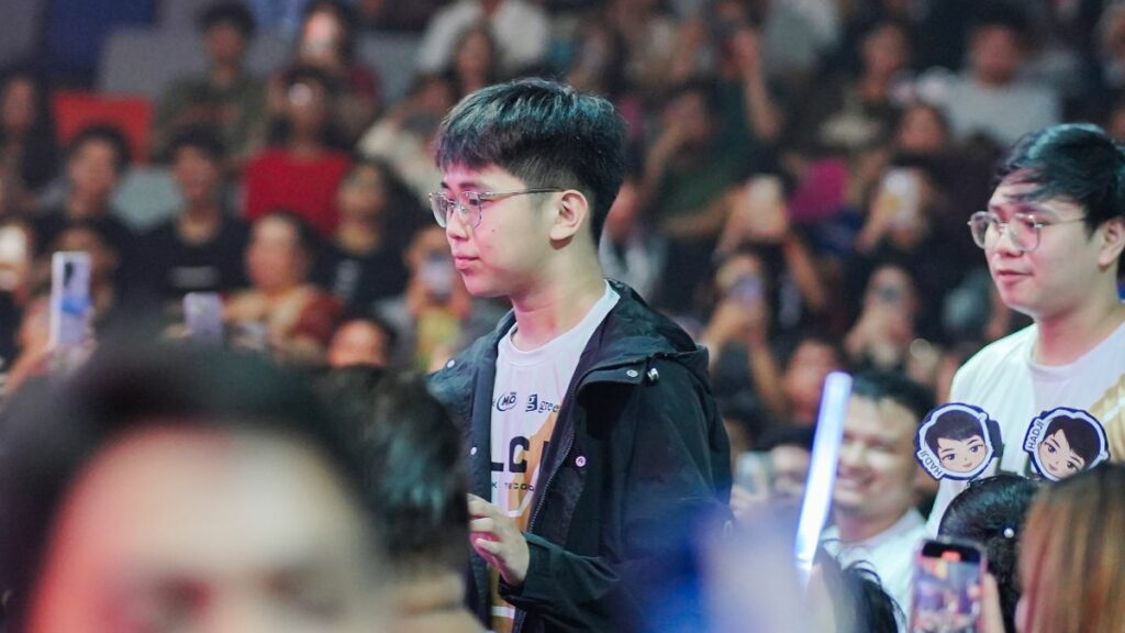 Edward explains decision to leave Blacklist International for Aurora
