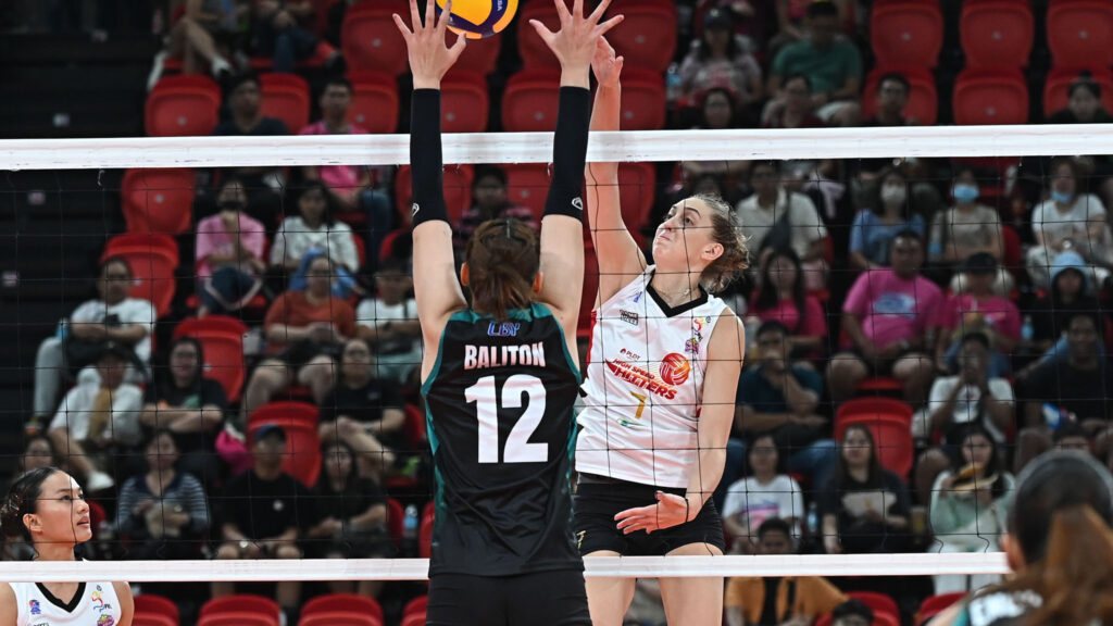 PLDT blanks Galeries, ties Cherry Tiggo for PVL Pool A lead