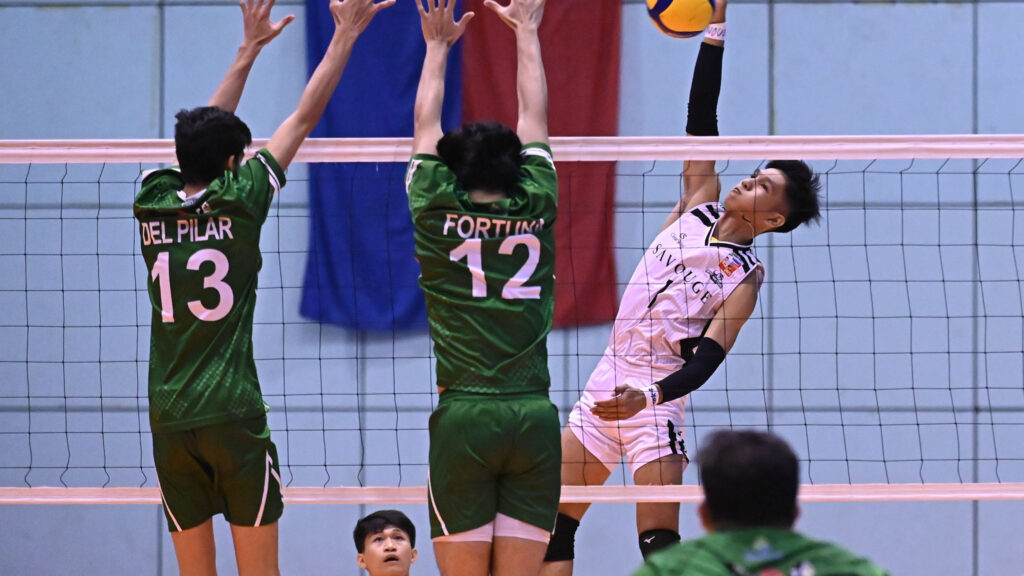 Savouge rallies to oust DLSU-Ecooil, completes Spikers’ Turf final four