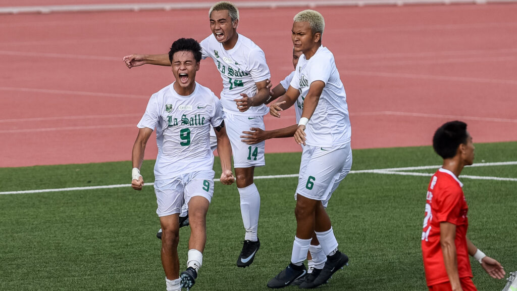 Lucas Aguilar strikes at the death, lifts La Salle past UE in UAAP Men ...
