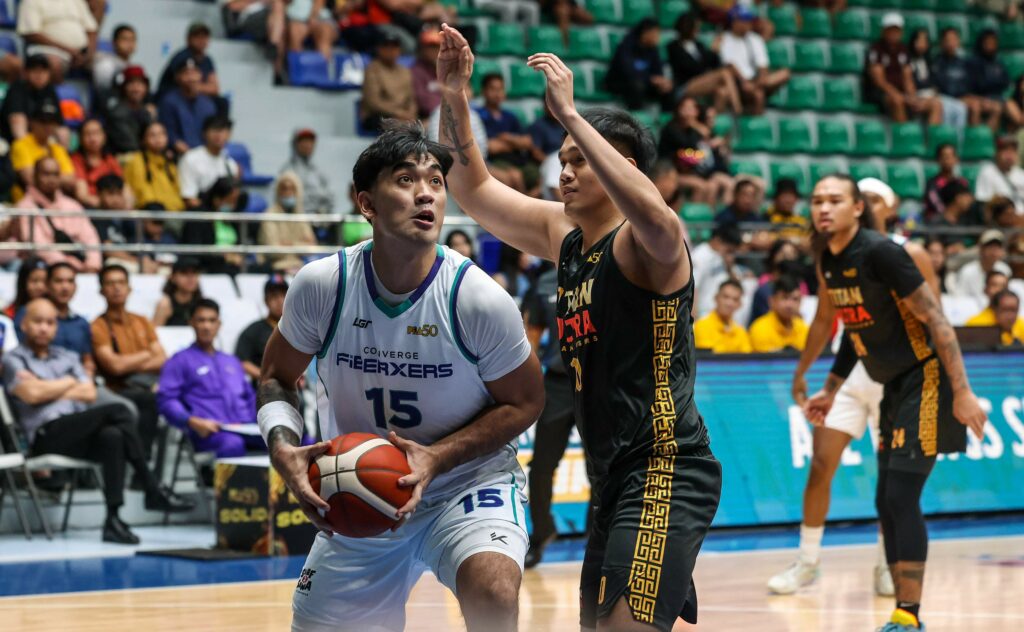 Converge crushes Titan Ultra in PBA opener as Juan Gomez de Liano posts historic triple-double